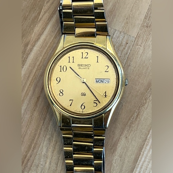 Seiko | Accessories | Seiko Mens Watch Vintage Gold Tone Bracelet And ...